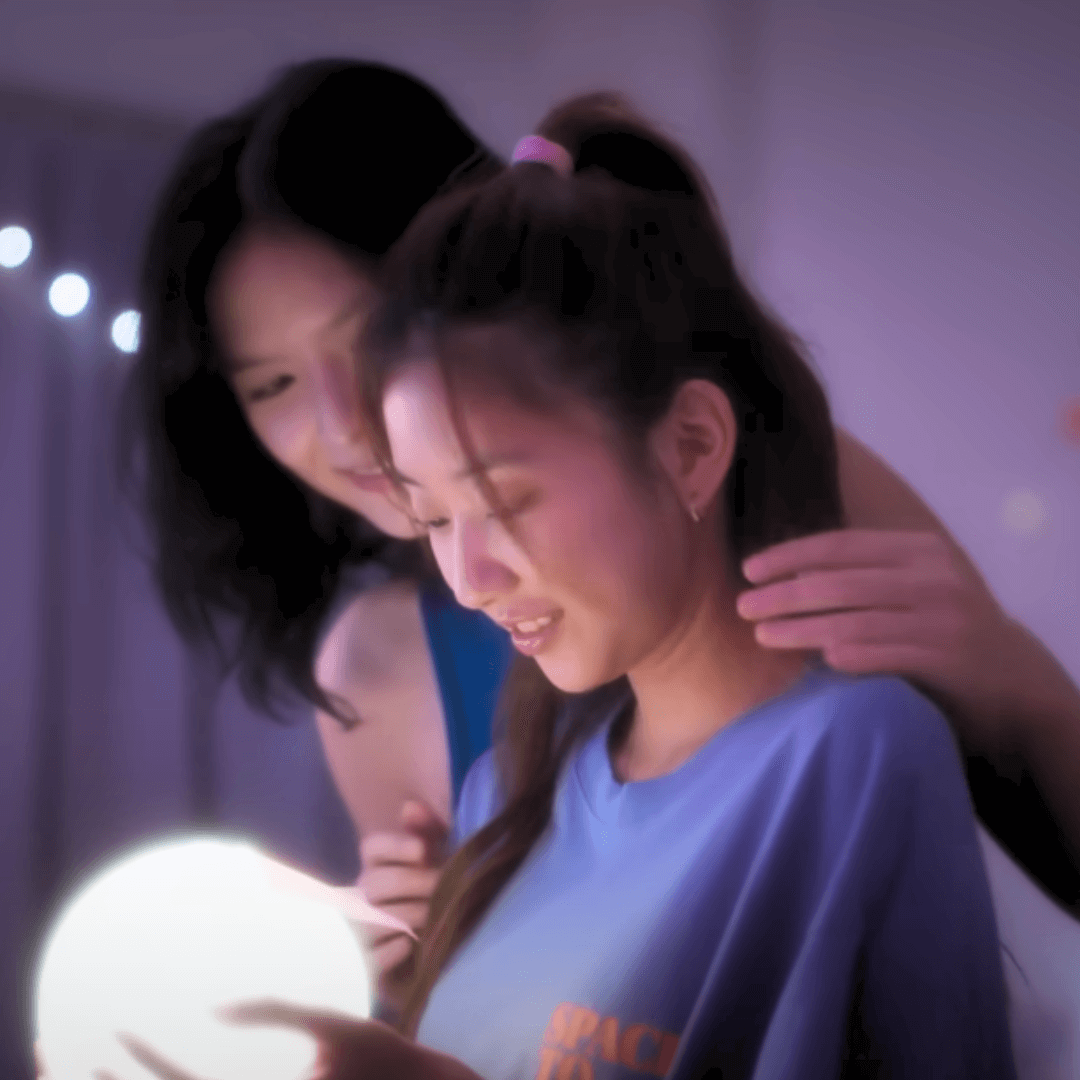 擁有逆轉時間的能力！她能順利改寫命運嗎？GL泰劇《Reverse 4 You》 | LalaTai 拉拉台